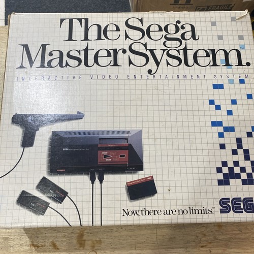 Sega Master System Console Complete CIB w/ 2 Controllers, light phaser ...