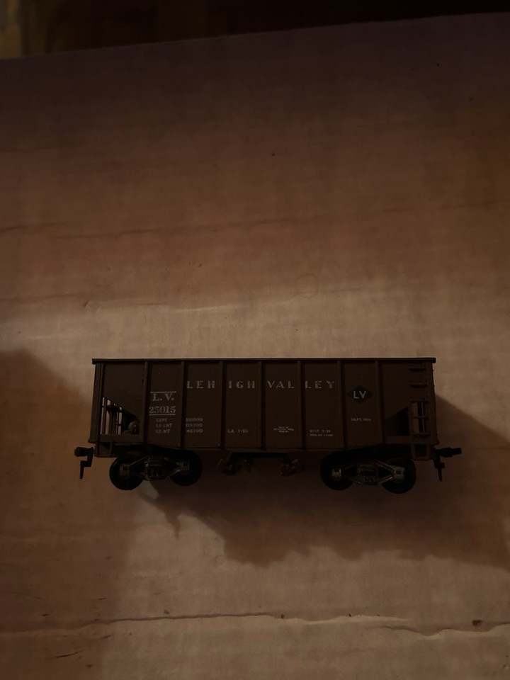 ULRICH HO SCALE STD HOPPER CAR KIT No. SH2 335 LV LEHIGH VALLEY | eBay