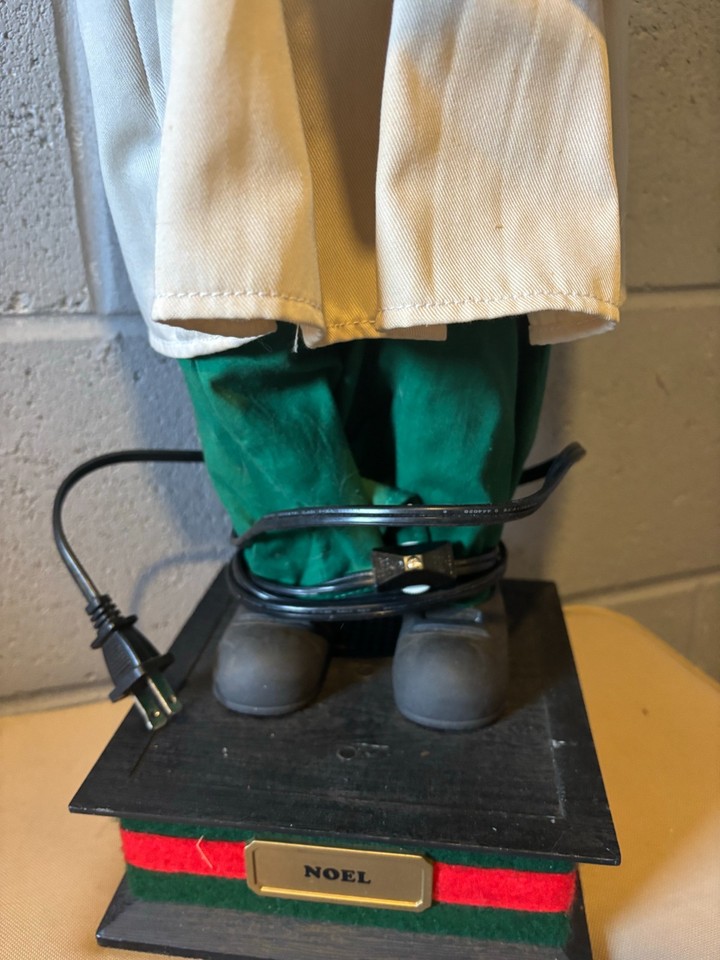 1991 Holiday Creations Telco Motionette 24" Boy Christma Caroler ...