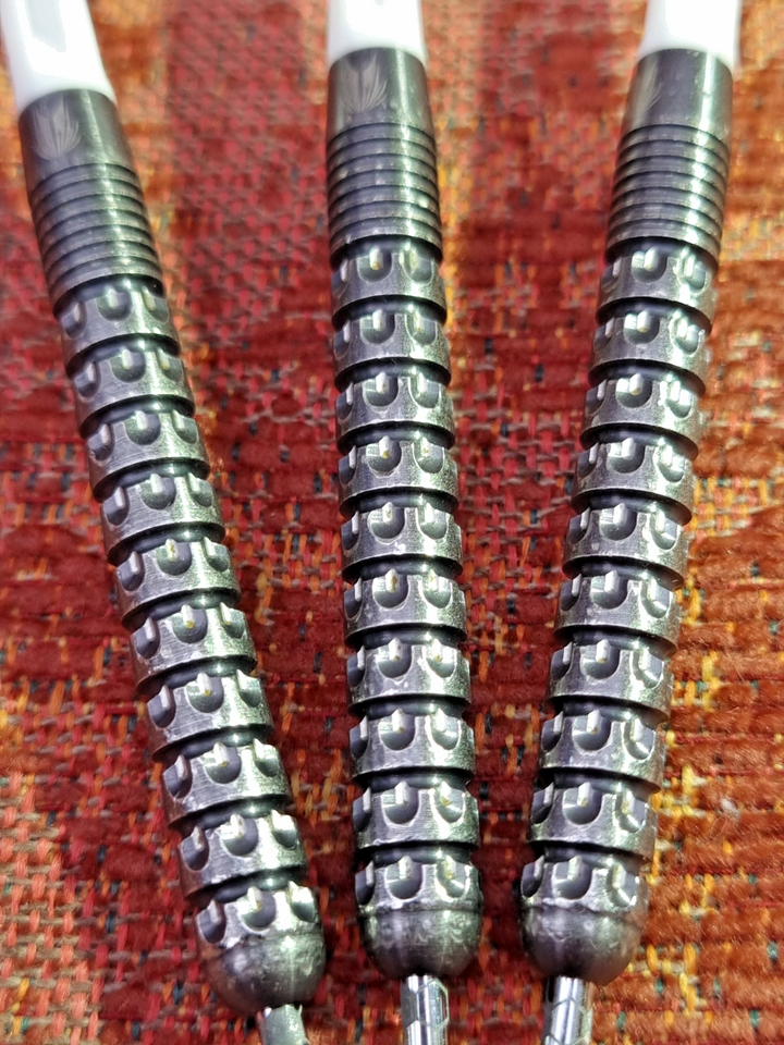 Adrian Lewis Pixel Grip Darts 23g 90% Tungsten Target Steel Tip Darts ...