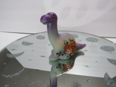 FENTON GLASS 2023 FGS LE "PUMPKIN BABY" DINOSAUR FIGURINE #19/55 M ...