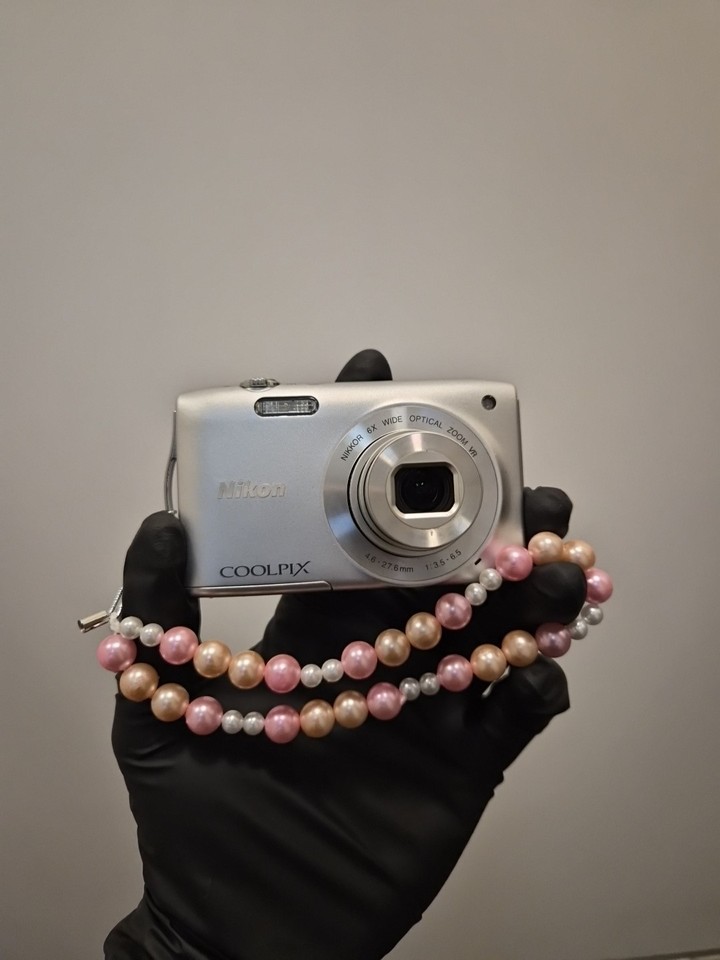 Nikon Coolpix S3300 RED 16MP SLIM Digital Camera TESTED WORKING ...