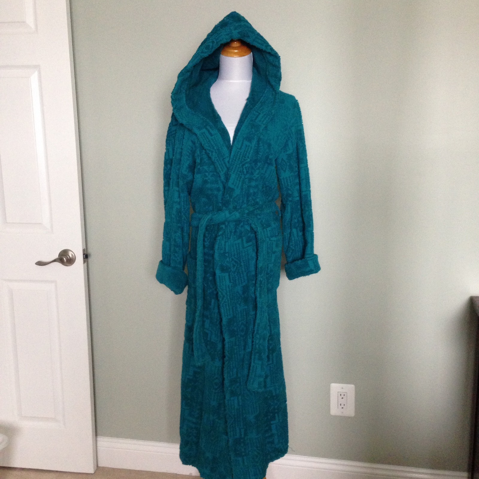 Women's Pendleton Chief Joseph Sculpted Bathrobe Hood Native Turquoise ...