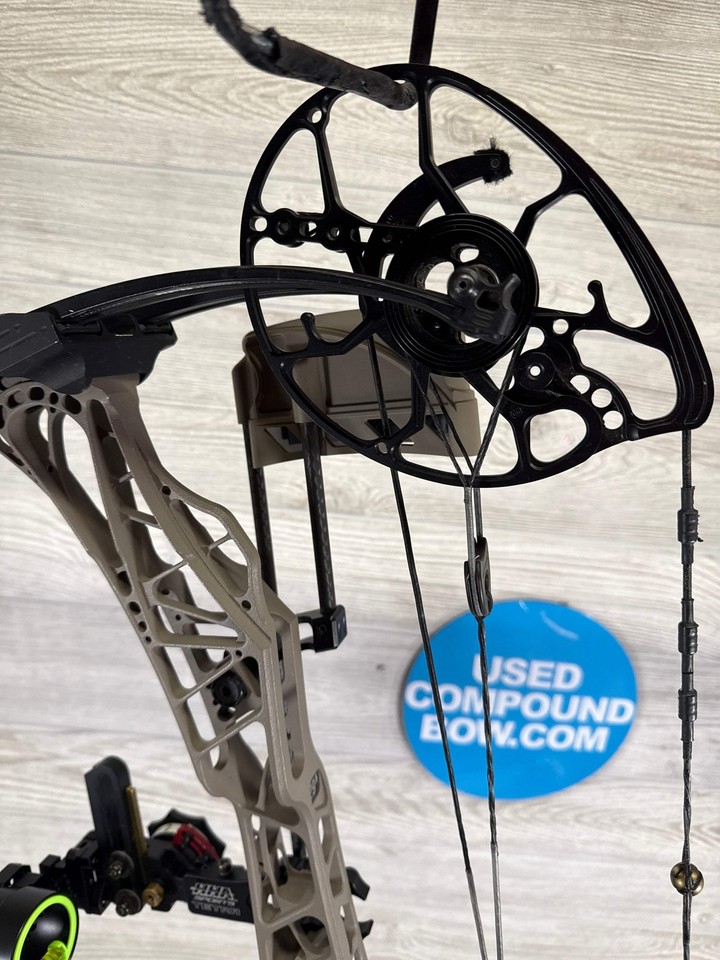 Mathews LIFT 29.5 RH Granite/black limbs package | eBay