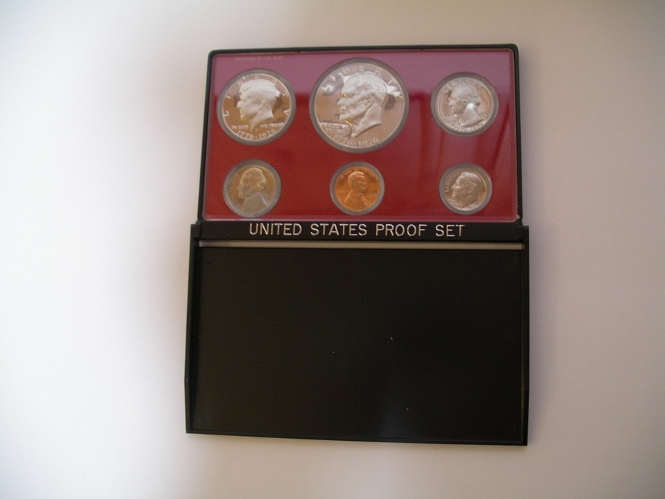 1975/1976 Proof Set U.S. Mint Original Packaging. 1776 -1976 ...
