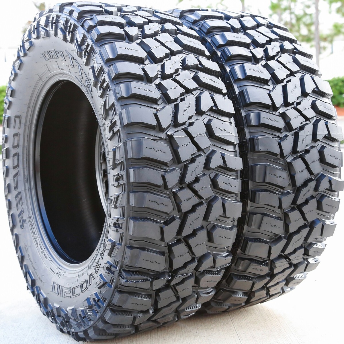 Cooper Mud Terrain Tires Cooper Discoverer STT Pro Mud Terrain Tire 3D