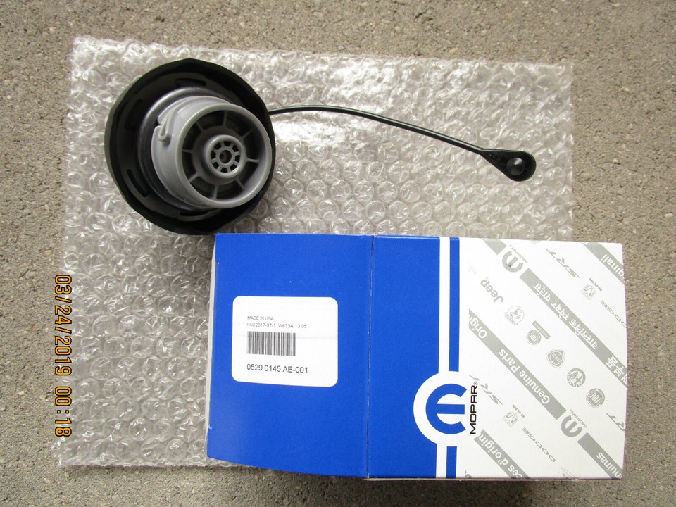 04 - 06 DODGE VIPER SRT-10 FUEL GAS TANK FILLER CAP COVER WITH TETHER ...