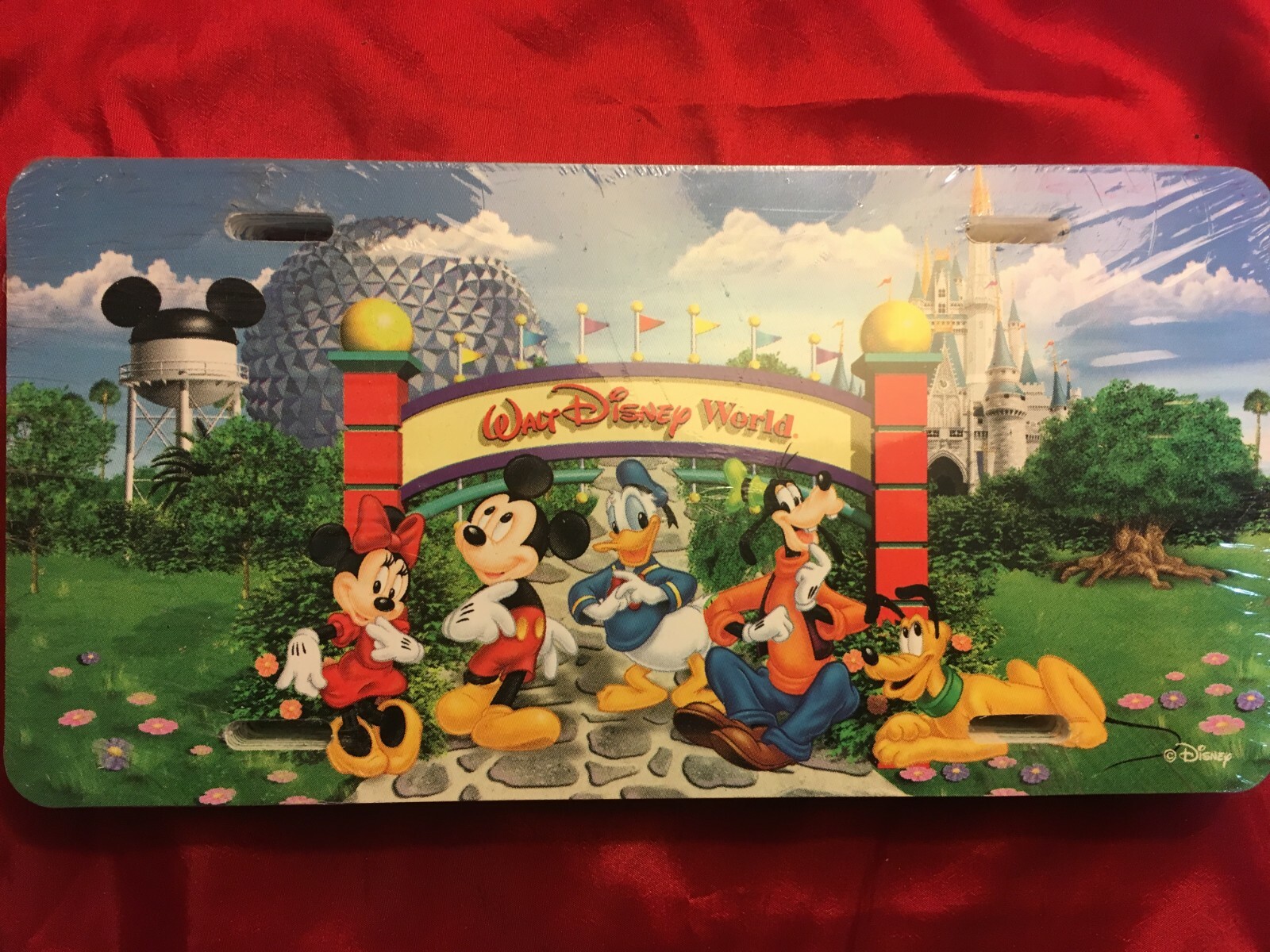 Walt Disney World Gates Vinyl License Plate New Mickey Minnie Donald ...