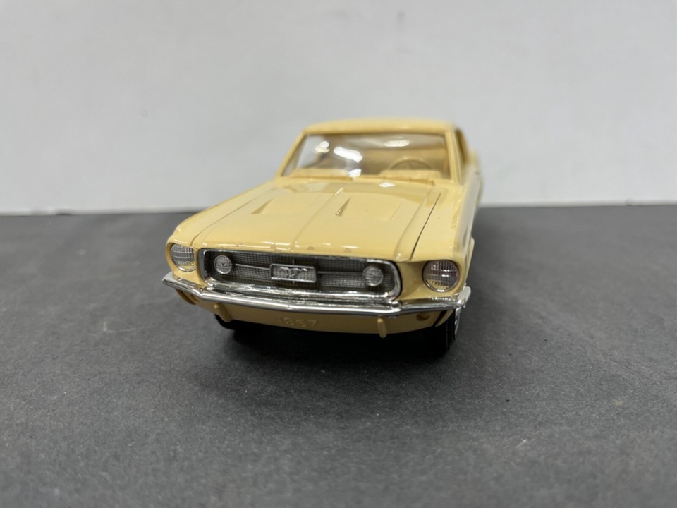 C9 1967 Ford Mustang Fastback Yellow friction Promo Car Vintage 1/25 ...