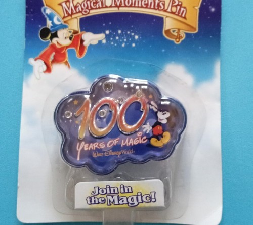 DISNEY WORLD MAGICAL MOMENTS VTG 100 Year LIGHT UP 2001 PIN New In Pkg ...