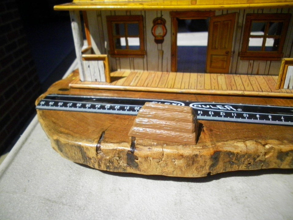 Vintage 1950s Marx Western M Bar Ranch Toy Play Set Tin Litho Cabin w ...