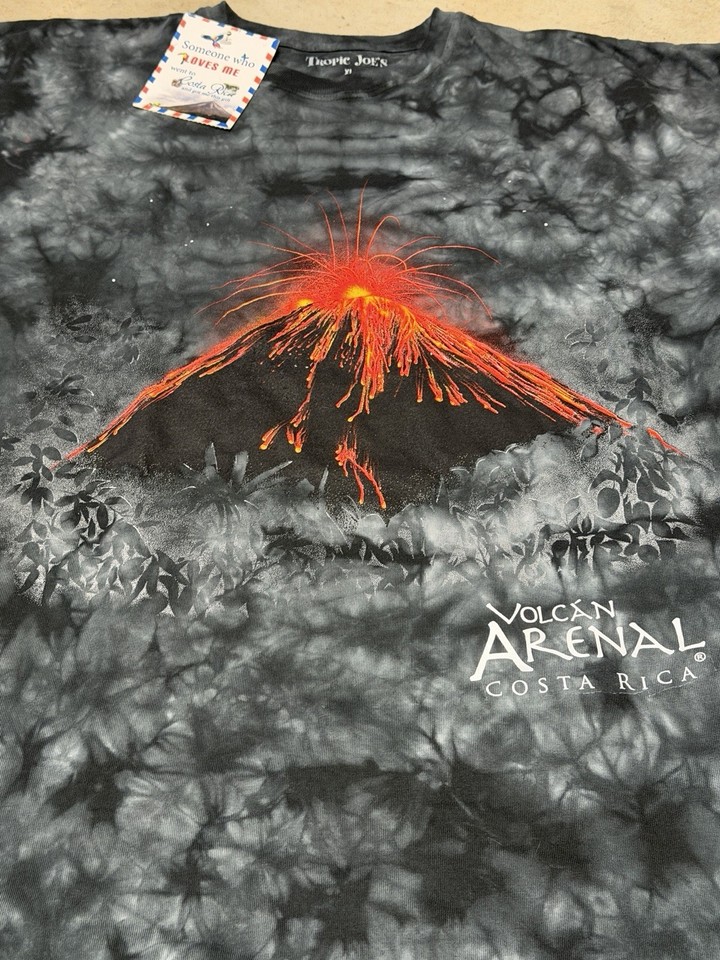NWT Volcan Arenal Costa Rica Tie Dye Volcano Nature Art Short Sleeve ...