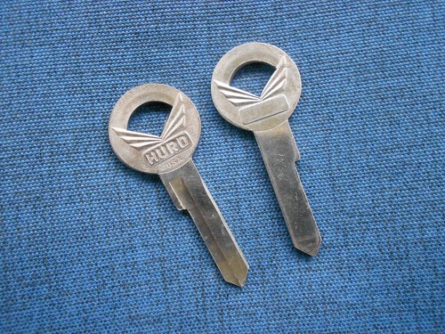 2 VINTAGE FORD HURD OEM TRUNK KEY BLANKS 1952 1953 1954 1955 1956 1957 ...