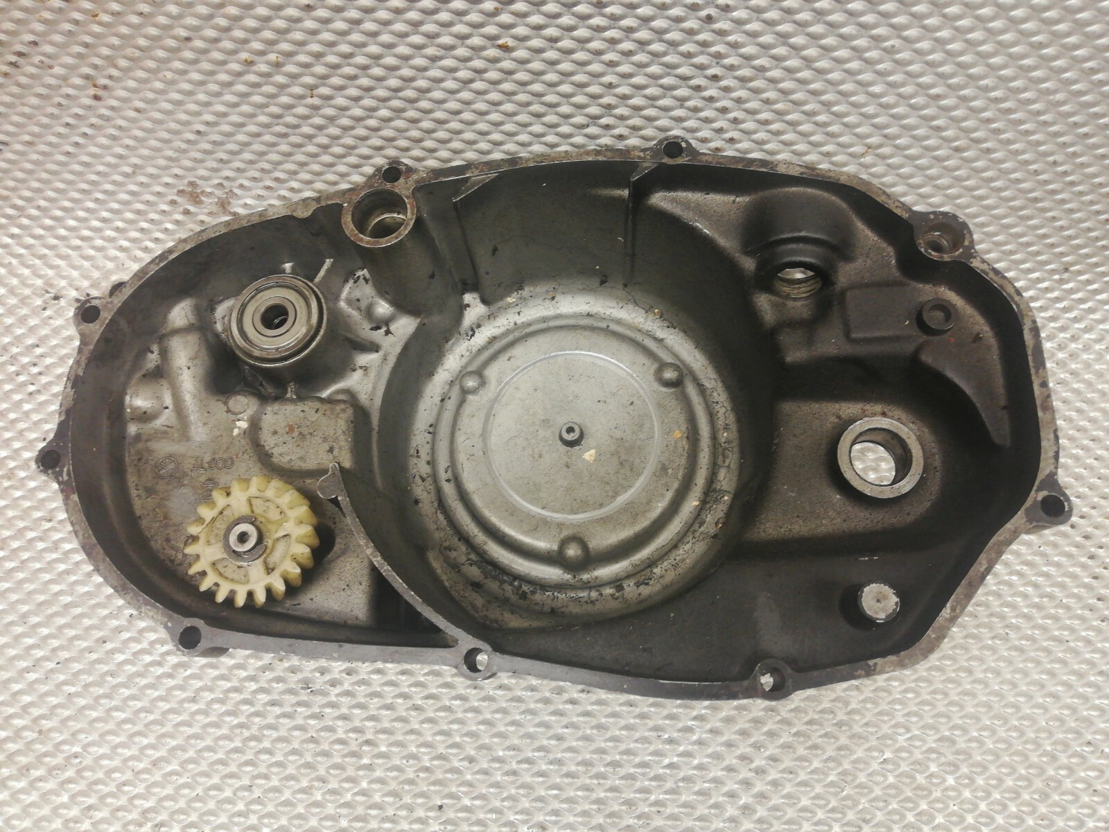 YAMAHA RZ250 RD250 LC RD350 ENGINE CASE CLUTCH COVER RD LC | eBay UK