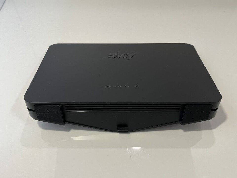Sky Broadband Hub Q Router 4.2 Hub Full Kit New Latest Model SR203 WiFi ...
