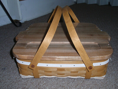 Longaberger 2010 Gourmet Basket with Butcher Block Lid, Liner ...