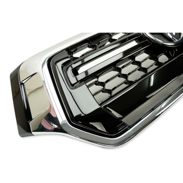 Genuine Chrome Front Grille 53100-yp030 Toyota HILUX Revo Rocco 2018 ...
