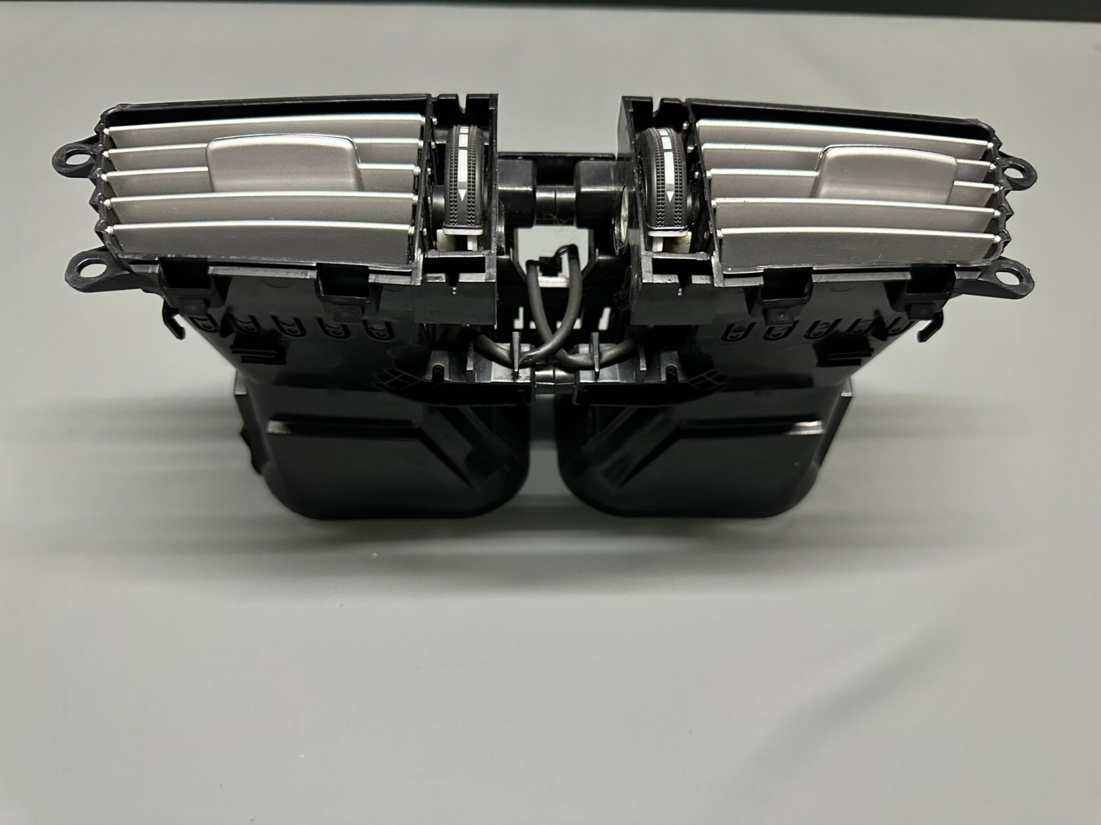 MERCEDES BENZ W212 E CLASS RHD FRONT CENTRE DASH AIR VENT GRILL ...