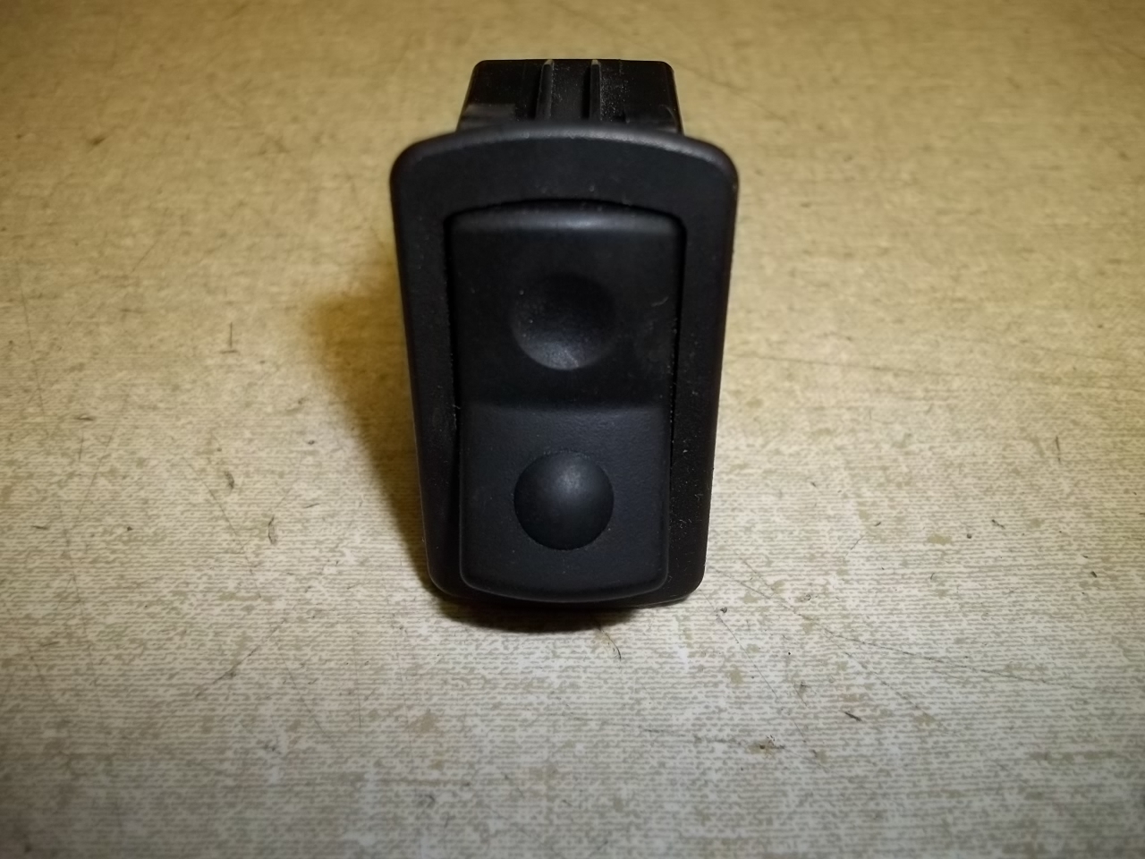 Kenworth Rocker Switch P27-1002-1 *FREE SHIPPING* | eBay
