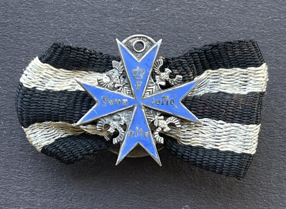 WW I GERMAN “Pour Le Mèrite”—The Blue Max—Lapel Decoration, Godet ...
