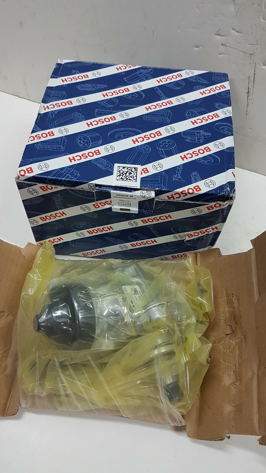 New 33100 2F600 0445010597 Bosch Fuel Pump for Hyundai Santa Fe / KIA ...