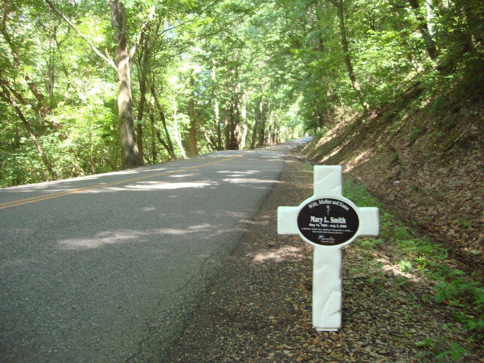 Memorial Headstone Marker | Roadside Cross & Temporary Grave marker ...