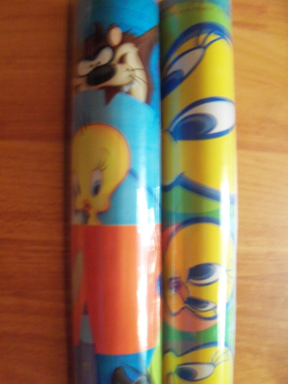 Looney Tunes Kids Gift Wrap Ambassador Wrapping Paper 15 sq ft 30 ...