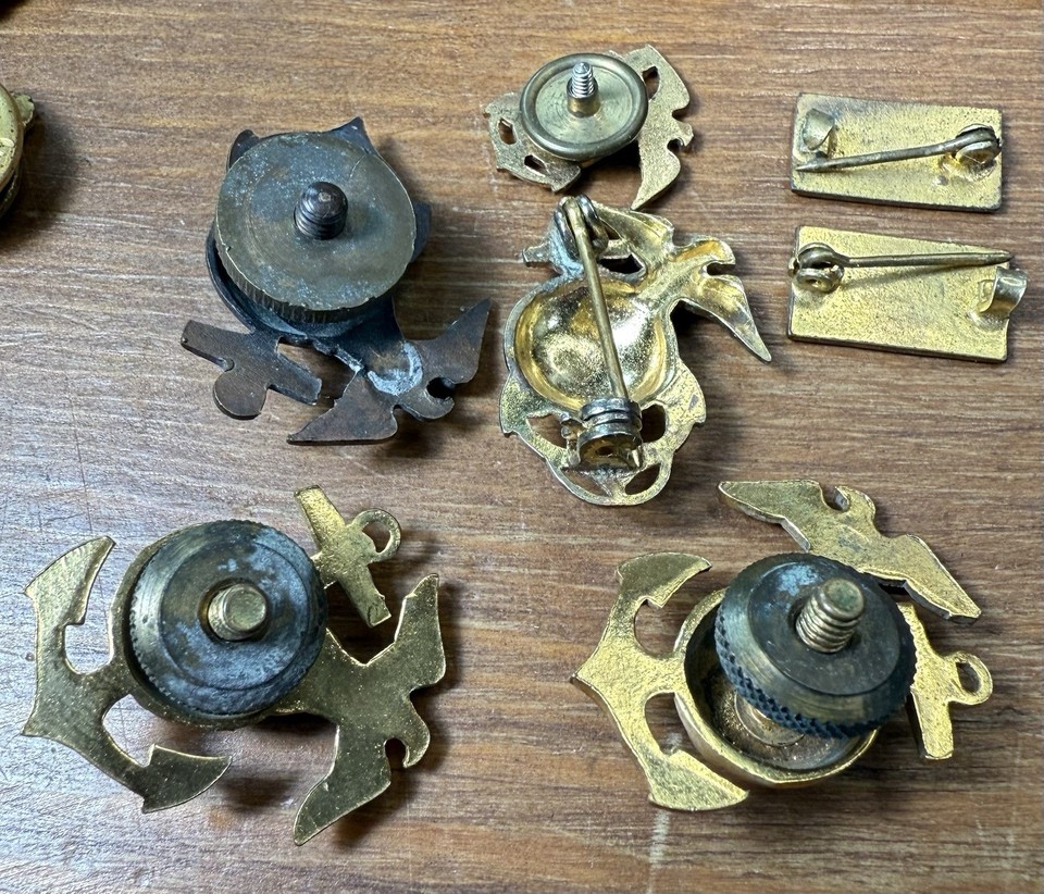 WWII USMC Marine Corps Lot Named Dog Tags Insignia Pins Ribbons Patch ...