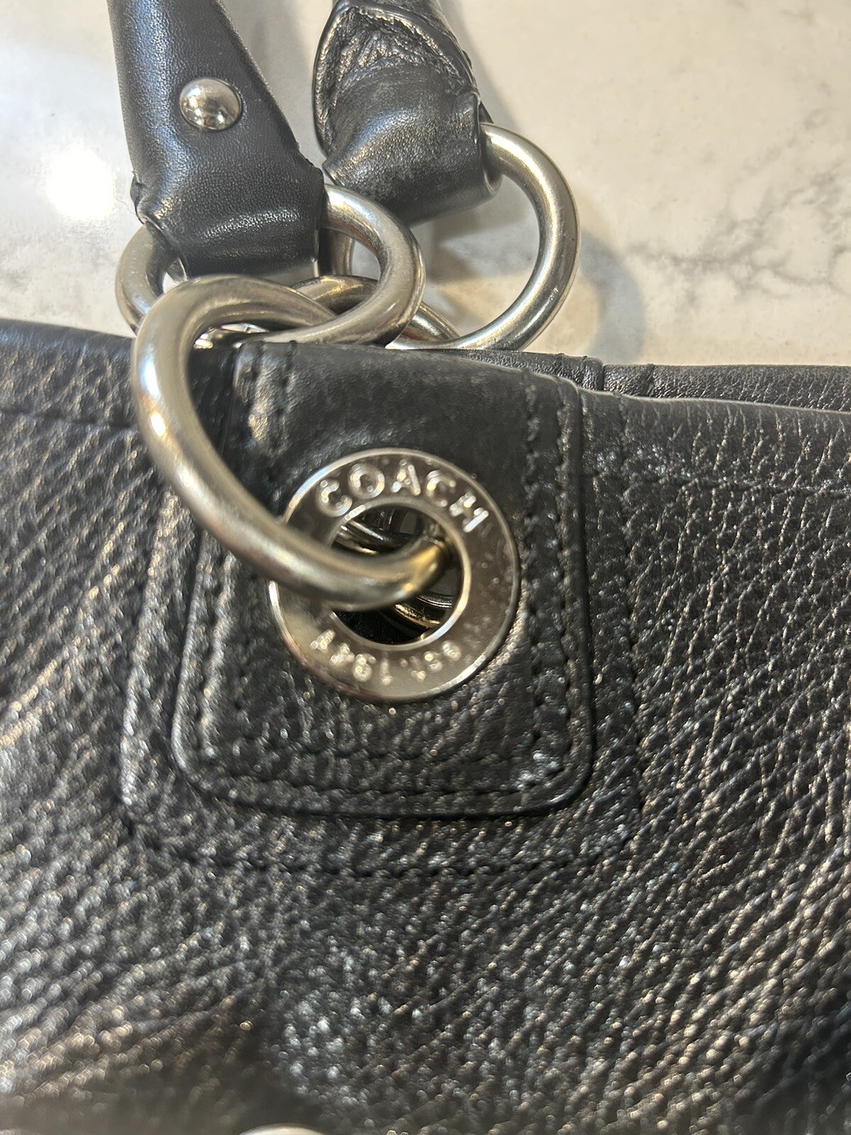 COACH Hampton J1073-F15694 Black Pebbled Leather Green Lining Shoulder ...