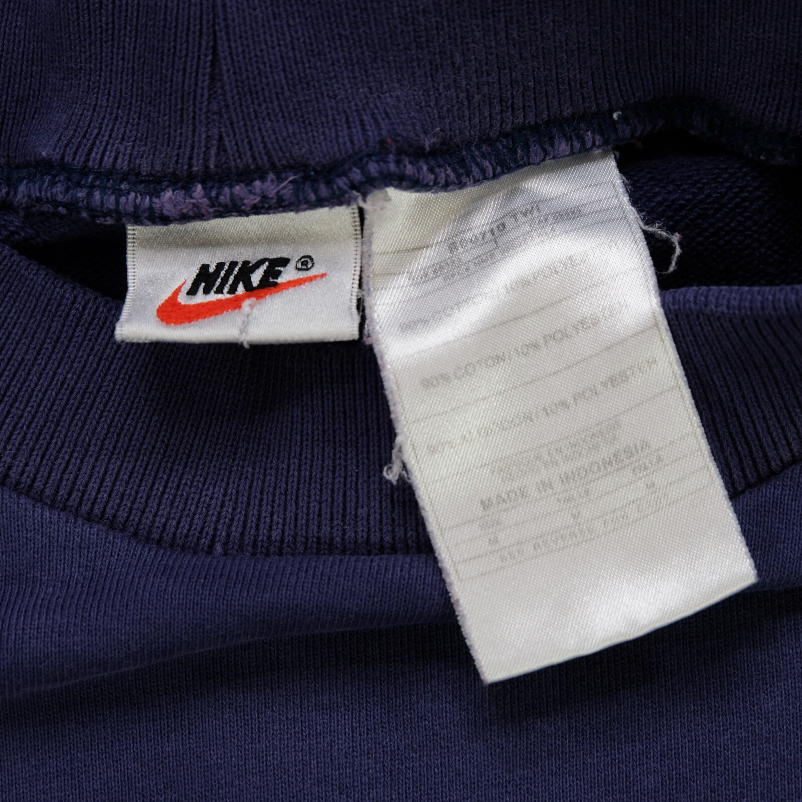 Rare VTG NIKE Team USA Flag Patch Crewneck Sweatshirt… - Gem