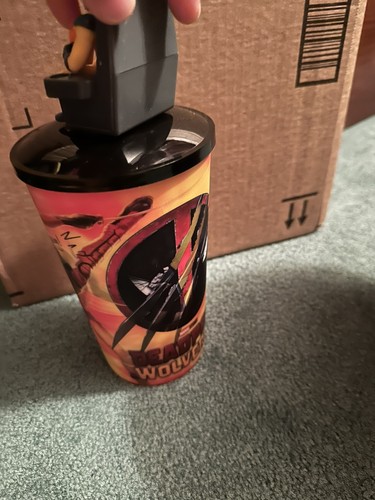 Deadpool WOLVERINE Figurine top Drink & Popcorn Bucket, Regal Collector ...