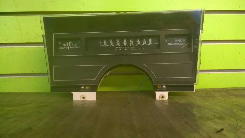 93 BUICK CENTURY 3.3L AT SEDAN SPEEDOMETER CLUSTER 268182 MILES OEM ...
