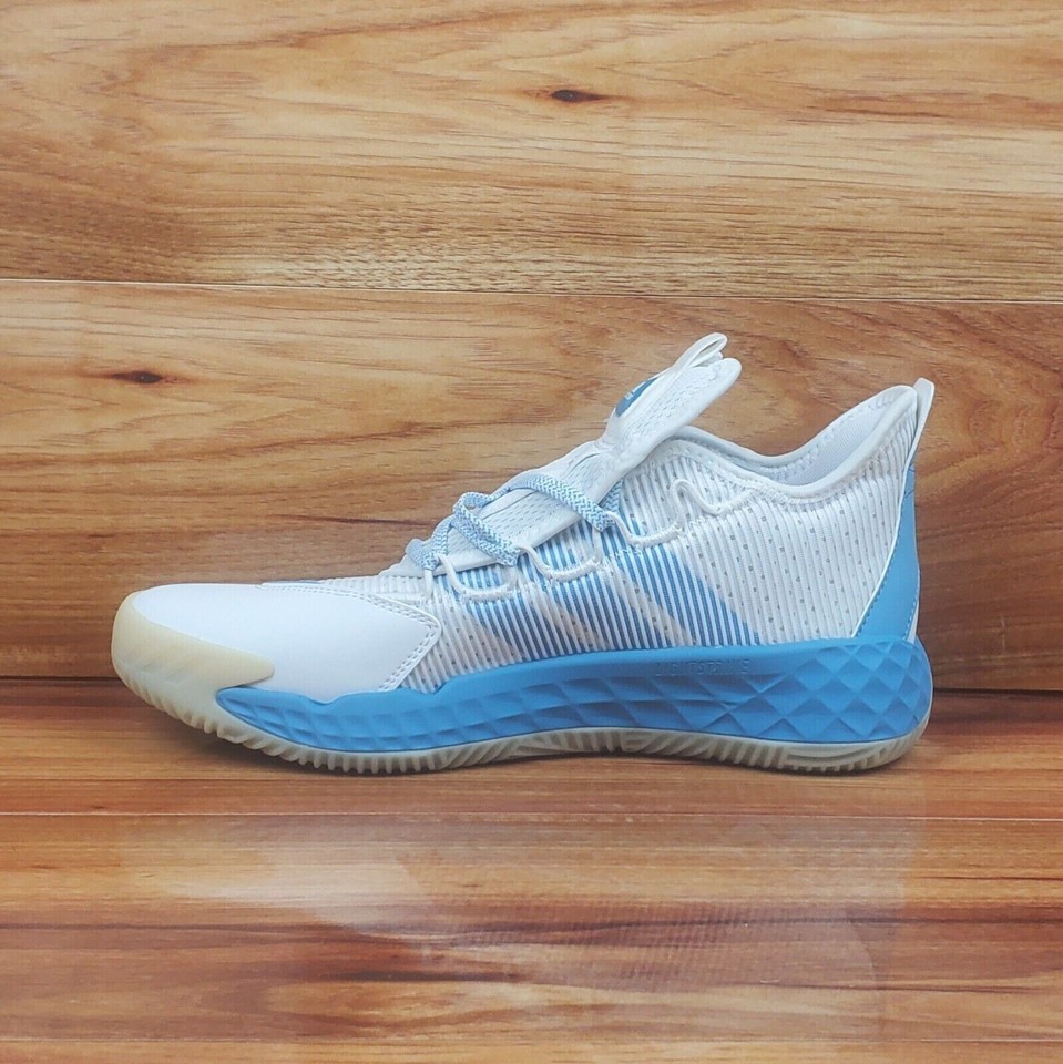 Adidas Men's Pro Boost Low Lightstrike Basketball Shoes, White/Light ...