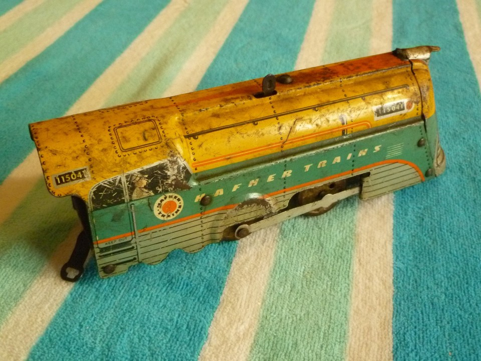 VINTAGE 1950'S HAFNER TRAINS WIND-UP TIN TRAIN ENGINE TOY #115041 w ...
