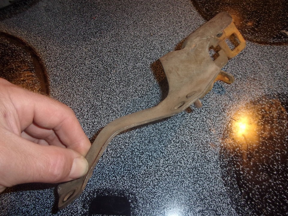 GM Quadrajet 4 Barrel Accelerator Cable Bracket with Cruise Bracket ...