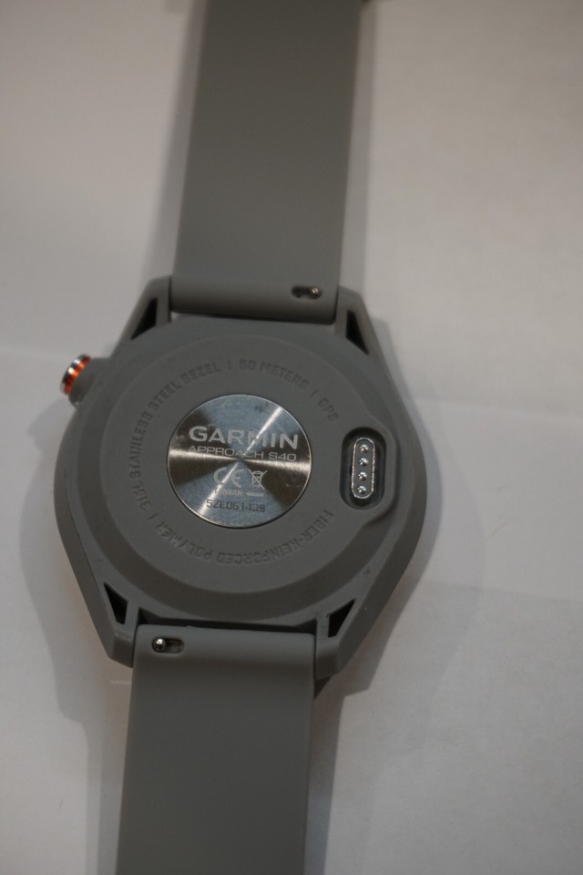 Garmin Approach S40 GPS Rangefinder Golf Watch As is for parts or ...