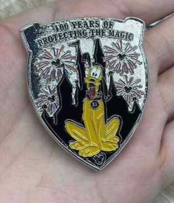 WALT DISNEY WORLD SECURITY PLUTO K-9 TEAM EDD -NOMADS CHALLENGE COIN | eBay
