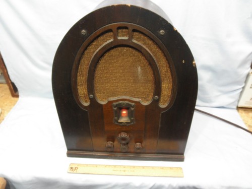 Original Finish, Art Deco 1933 PHILCO 89 “BABY GRAND” SIX TUBE ...