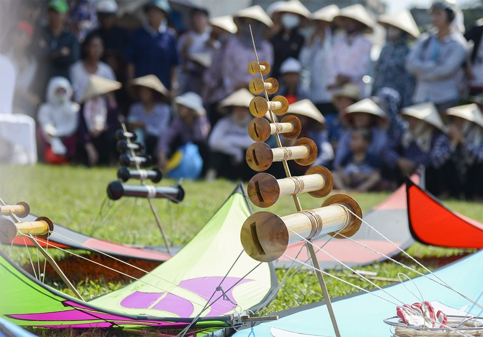 9- Chamber Kite Flute for Kites, Extremely Loud Sound Vietnamese Folk ...