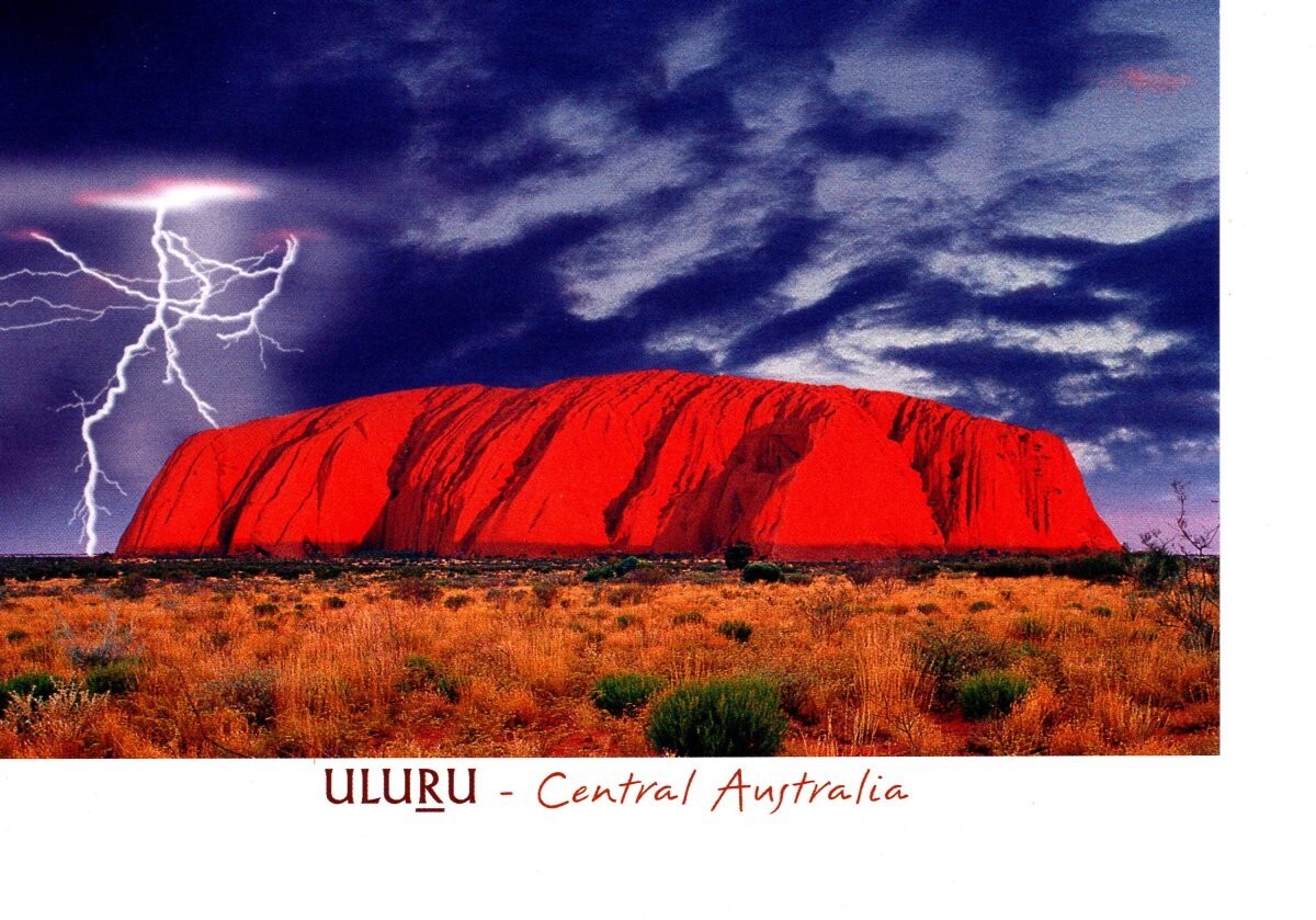 Uluru Lightning Australia