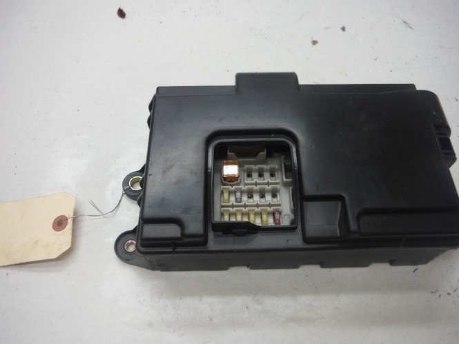 2002 LEXUS SC430 A/T TRUNK FUSE BOX ASSEMBLY OEM 2001 2003 2004 2005 | eBay