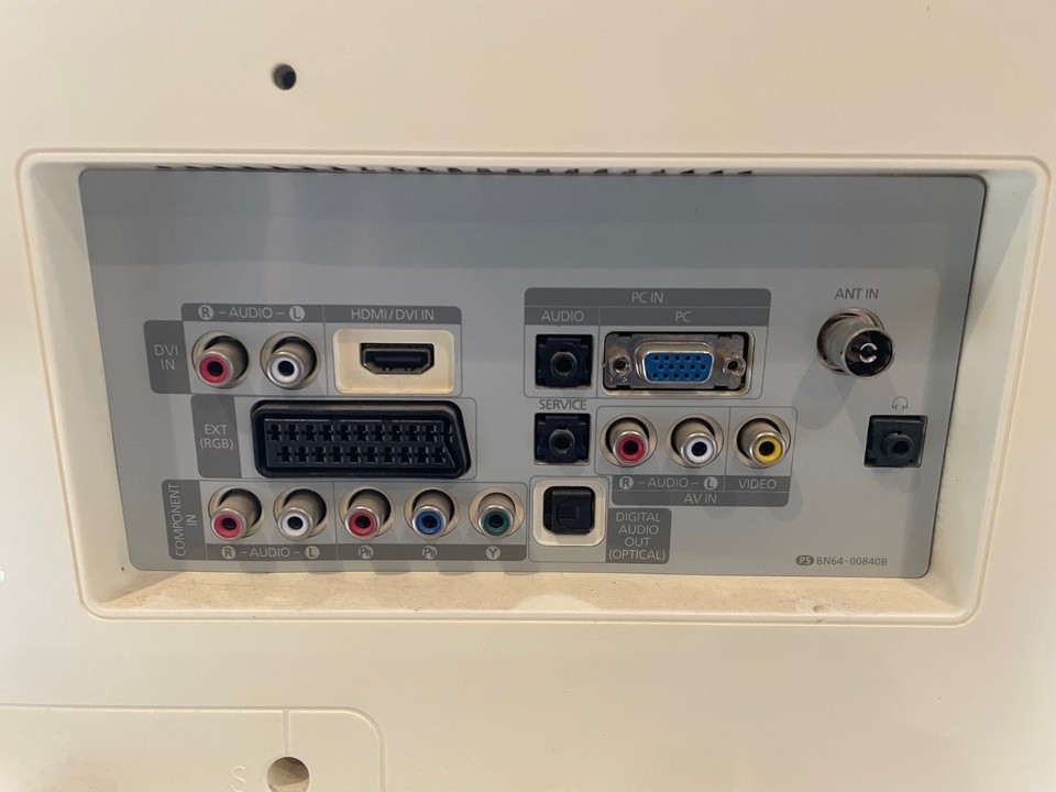 Samsung 22 inch LCD White TV | eBay UK