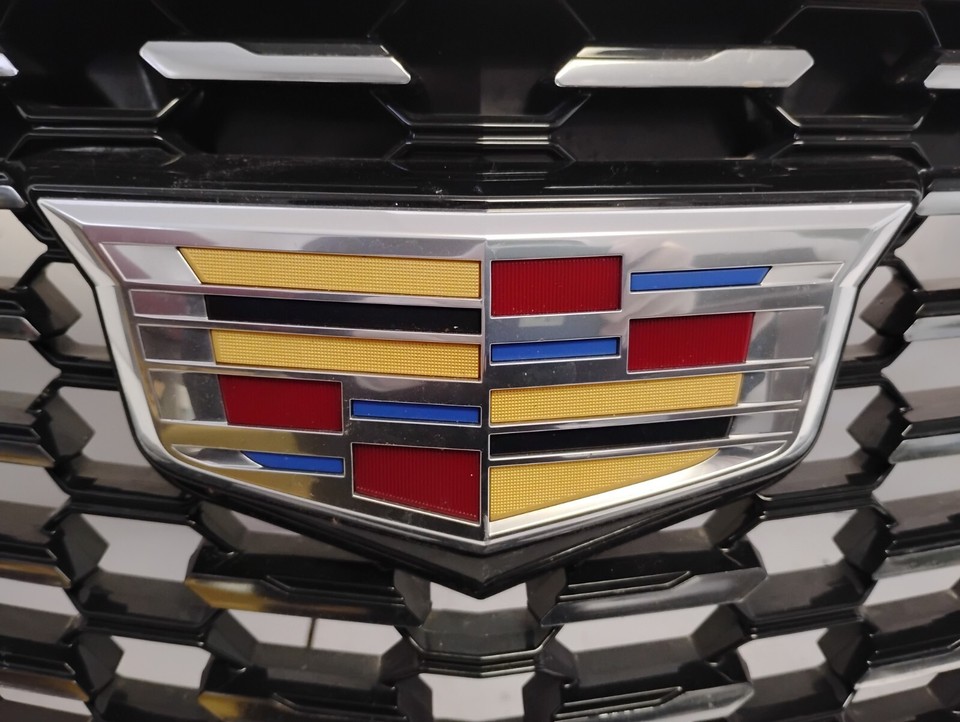 2020-2023 Cadillac XT5 Front Grille Insert Black & Chrome OEM 84724566 ...