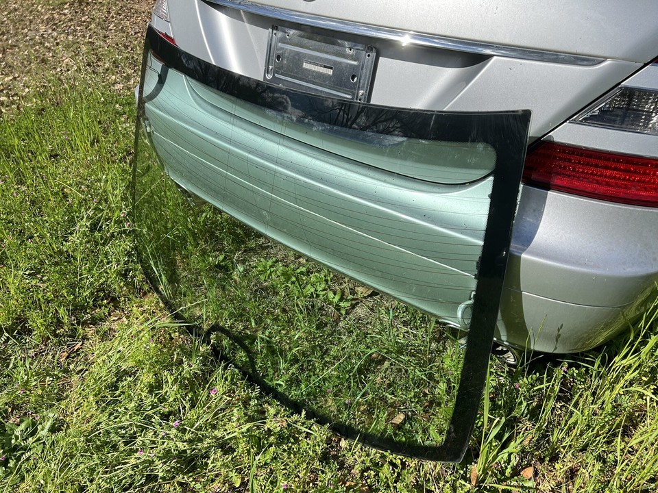 1997-2003 BMW E39 Rear Glass Windshield M5 528i 540i 530i 528 525 ...