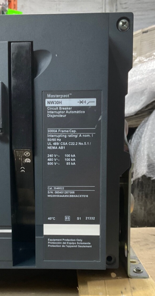 SCHNEIDER 3946022 NW30H CIRCUIT BREAKER 3000 A 3P 600V MICROLOGIC 6.0A ...