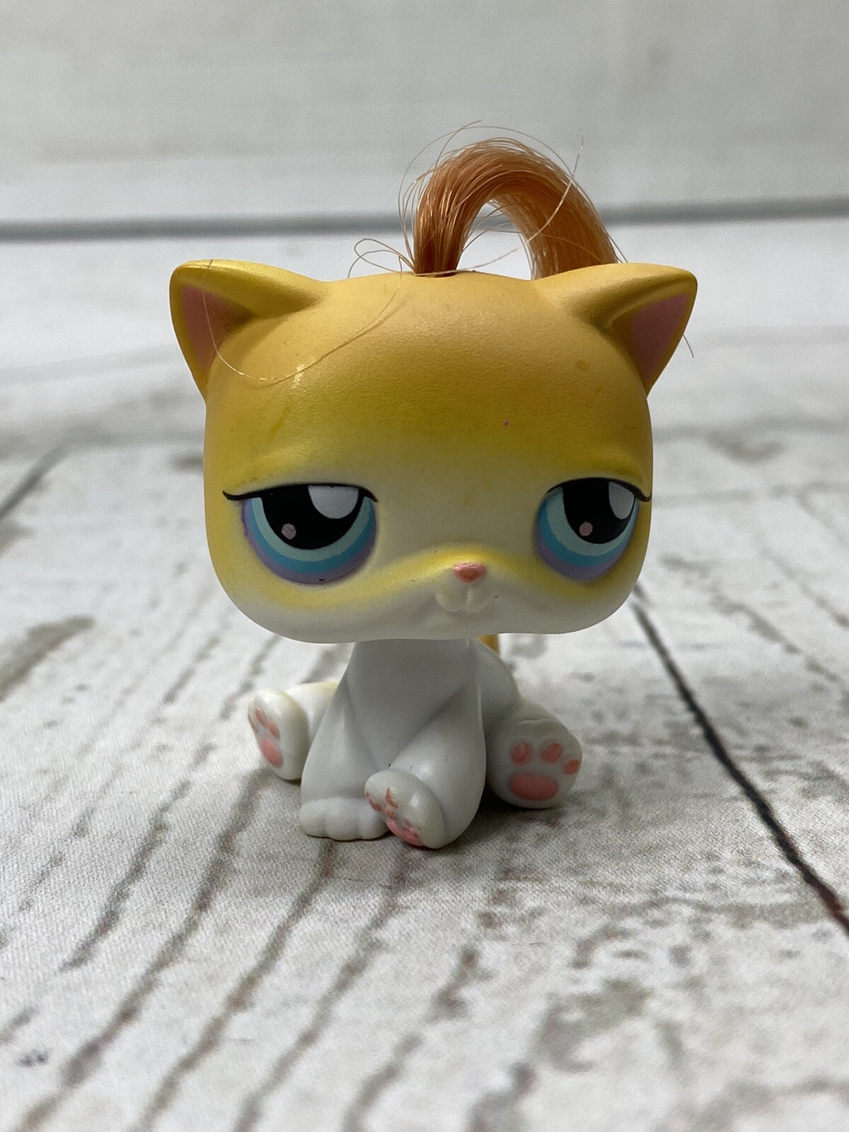 LPS #42 Yellow/ White Sitting Cat w/Real Hair Blue Eyes | eBay