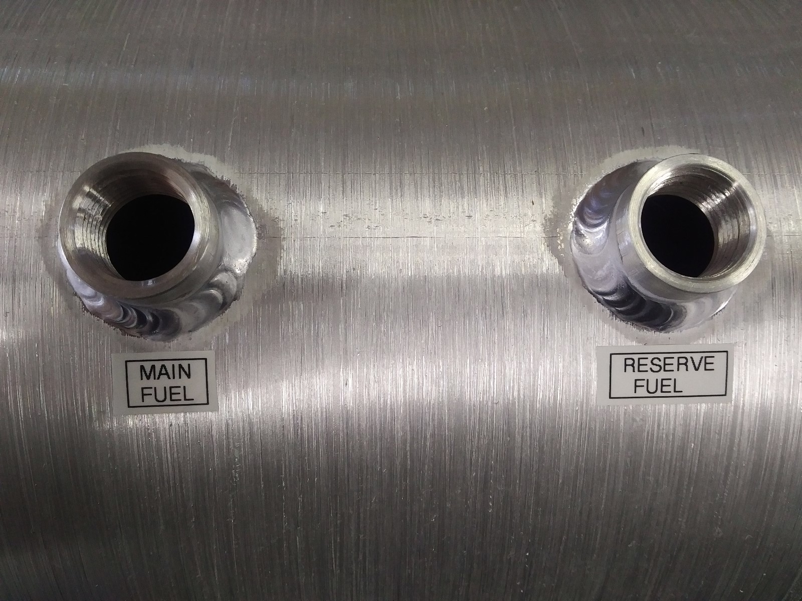 10x30 End Fill Spun Aluminum Gas Tank 10 Gal Built-in 2 Gallon Reserve ...