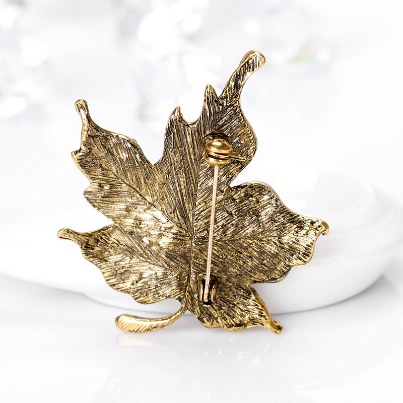 Colorful Maple Leaf Piercing Brooch Pin Collar Decor Badge Corsage ...
