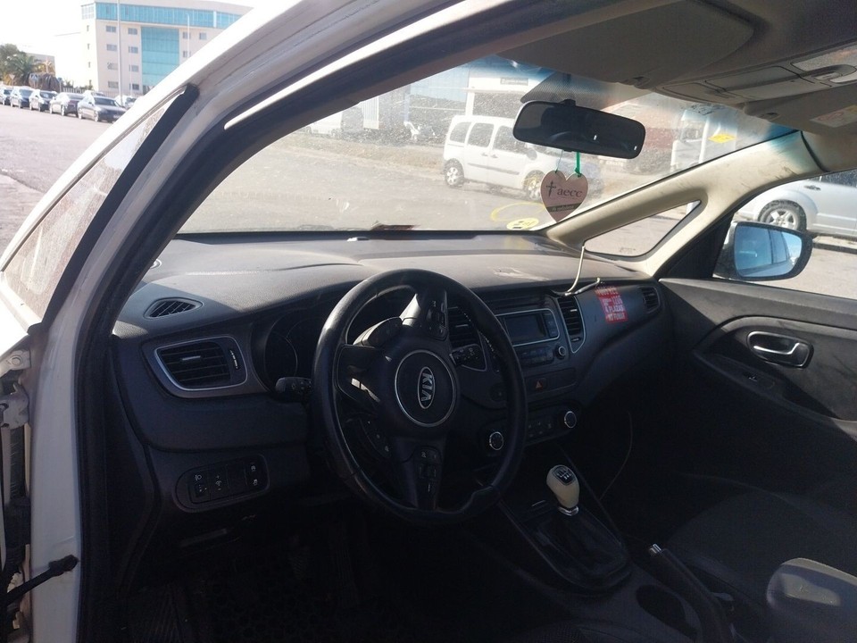 86180A4000 LEFT FRONT TRIANGLE WINDOW / 17389612 FOR KIA CARENS IV 1.7 ...