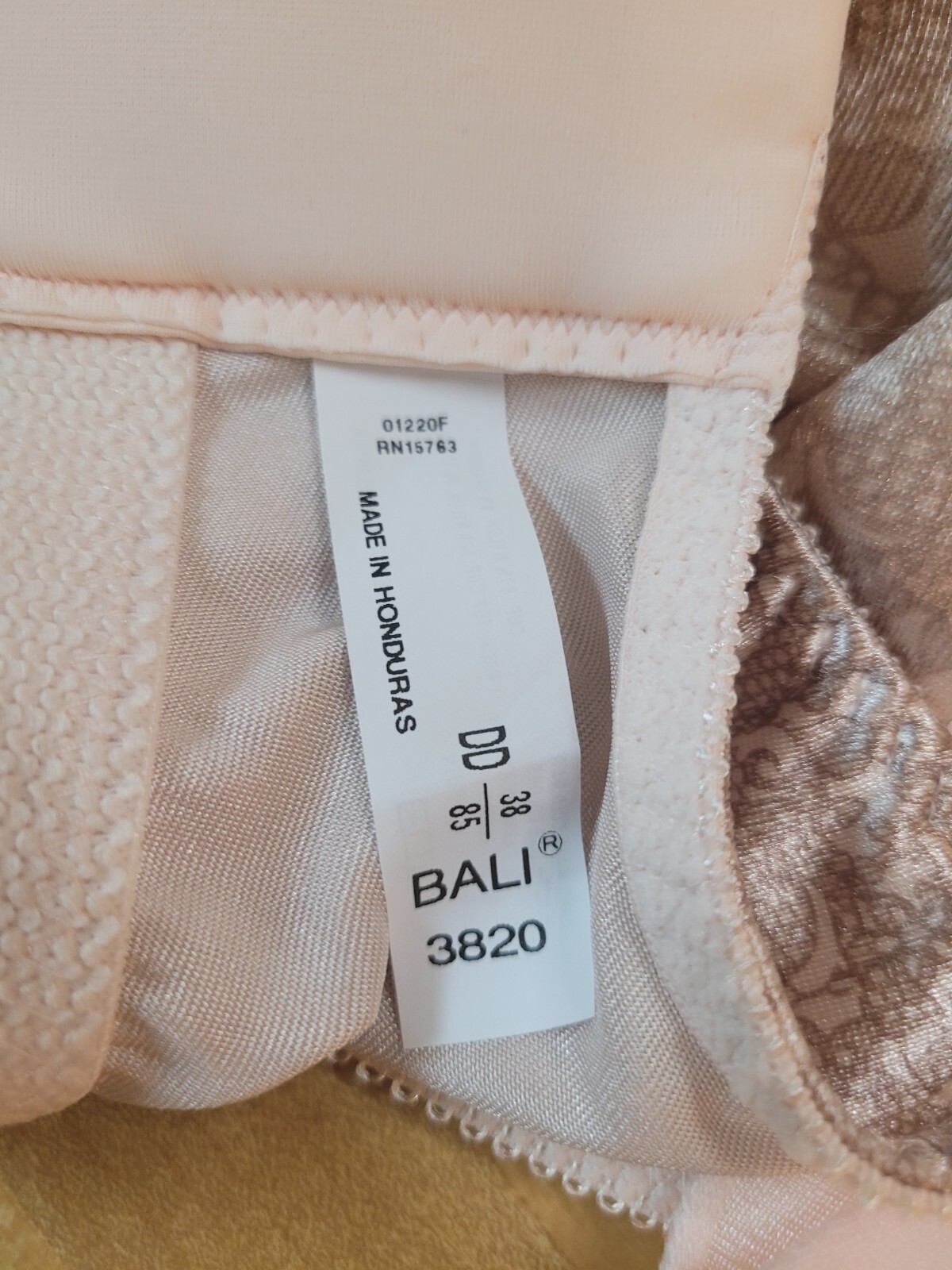 Bali 3820 Flexible Support Full Coverage Bra Satin Wire Free 38DD Beige ...